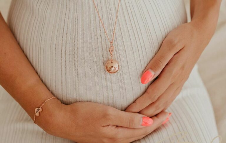 Bola de Grossesse: Le bijou qui unit maman et bébé